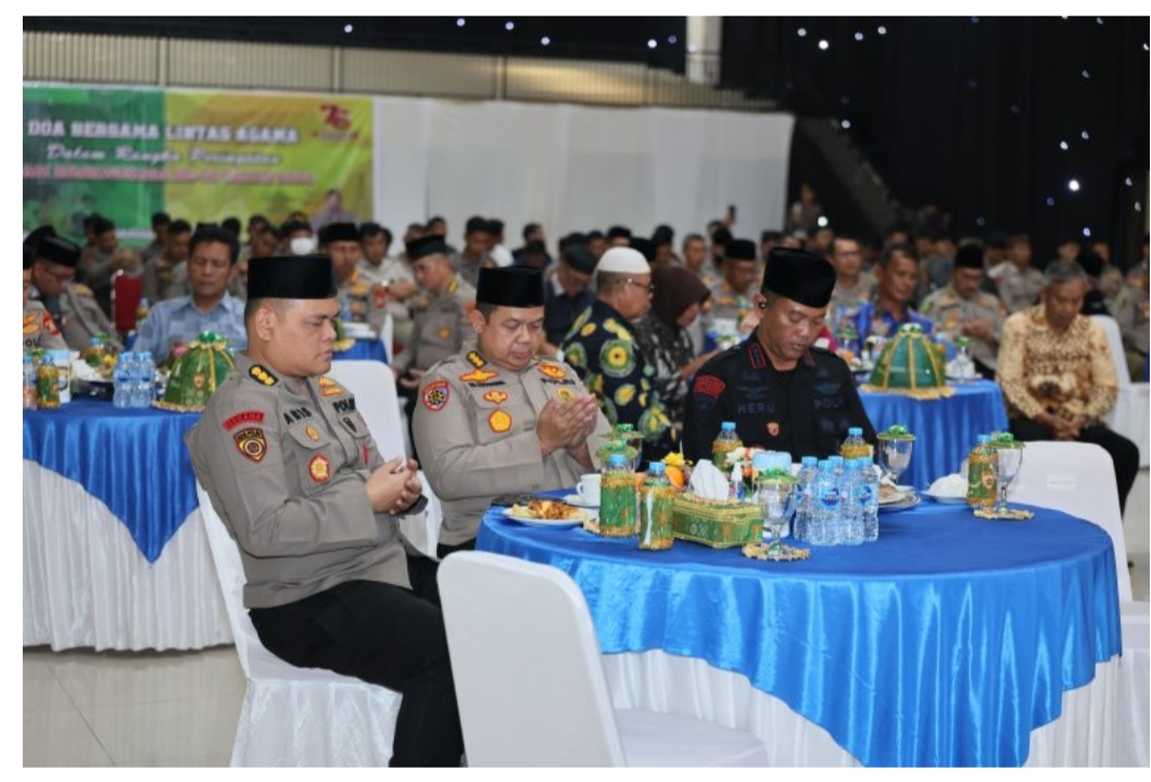 Polda Sulsel Gelar Zikir dan Doa Bersama untuk Hari Bhayangkara 2024 - Suara Utama ID
