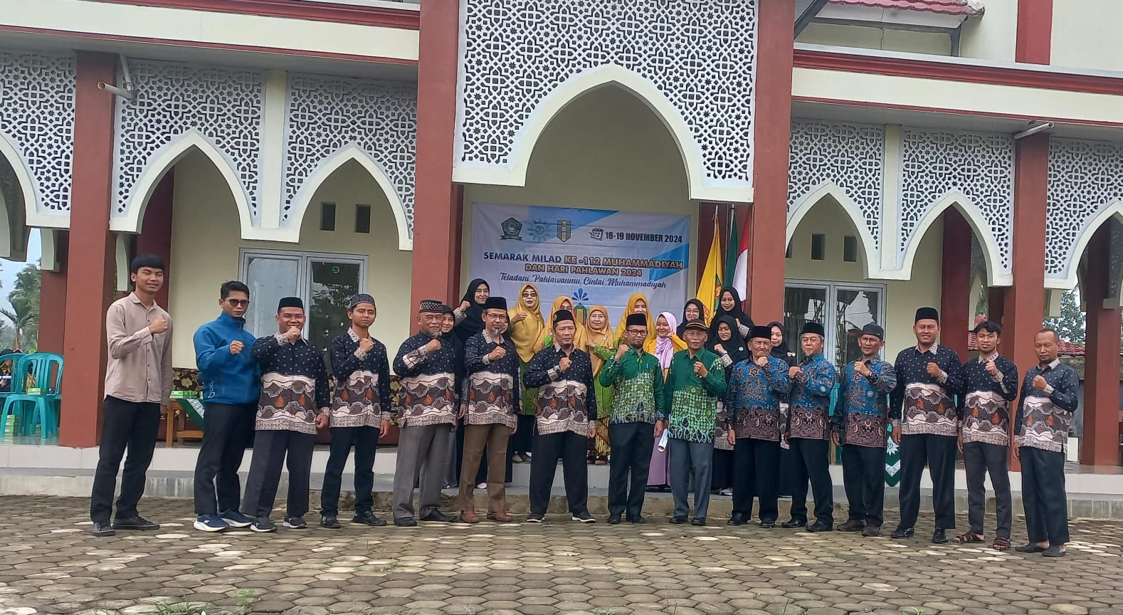 Menghadirkan Kemakmuran untuk Semua: Peringatan Hari Pahlawan dan Milad Muhammadiyah ke-112 ...