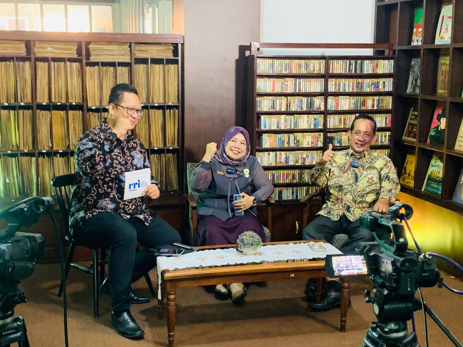 Podcast RRI Surabaya Soroti Kesadaran Pajak untuk Bangun Bangsa - Suara ...